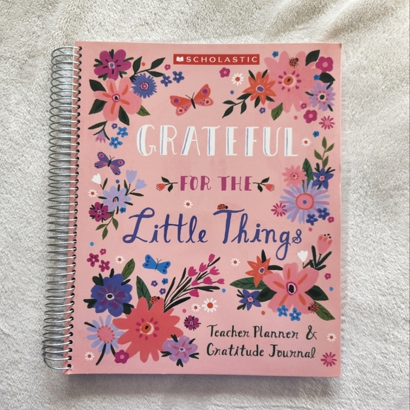 Scholastic | Office | New Scholastic Pink Floral Teacher Planner ...